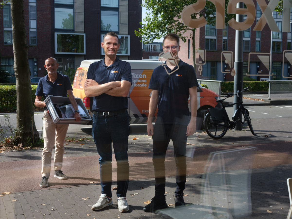Fixers in Oost: 'Alles wat je kan repareren, hoef je niet weg te gooien ...