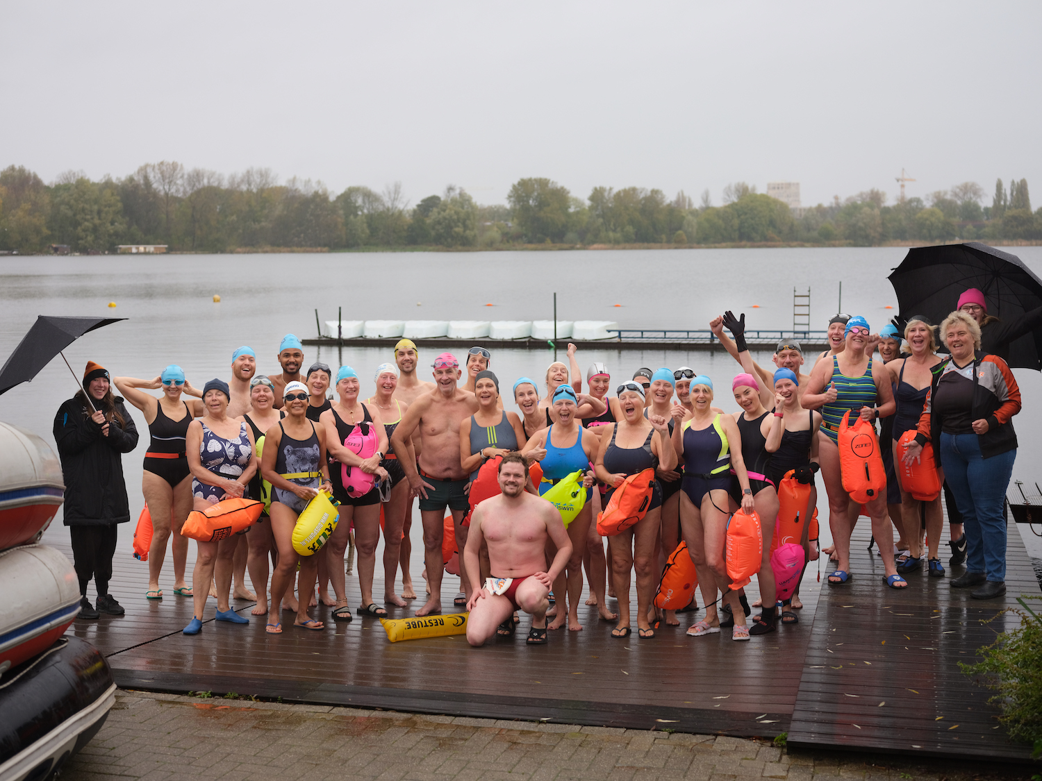 Amsterdam Ice Swim in het Nieuwe Diep: 'Jouw lichaam tegen de elementen ...