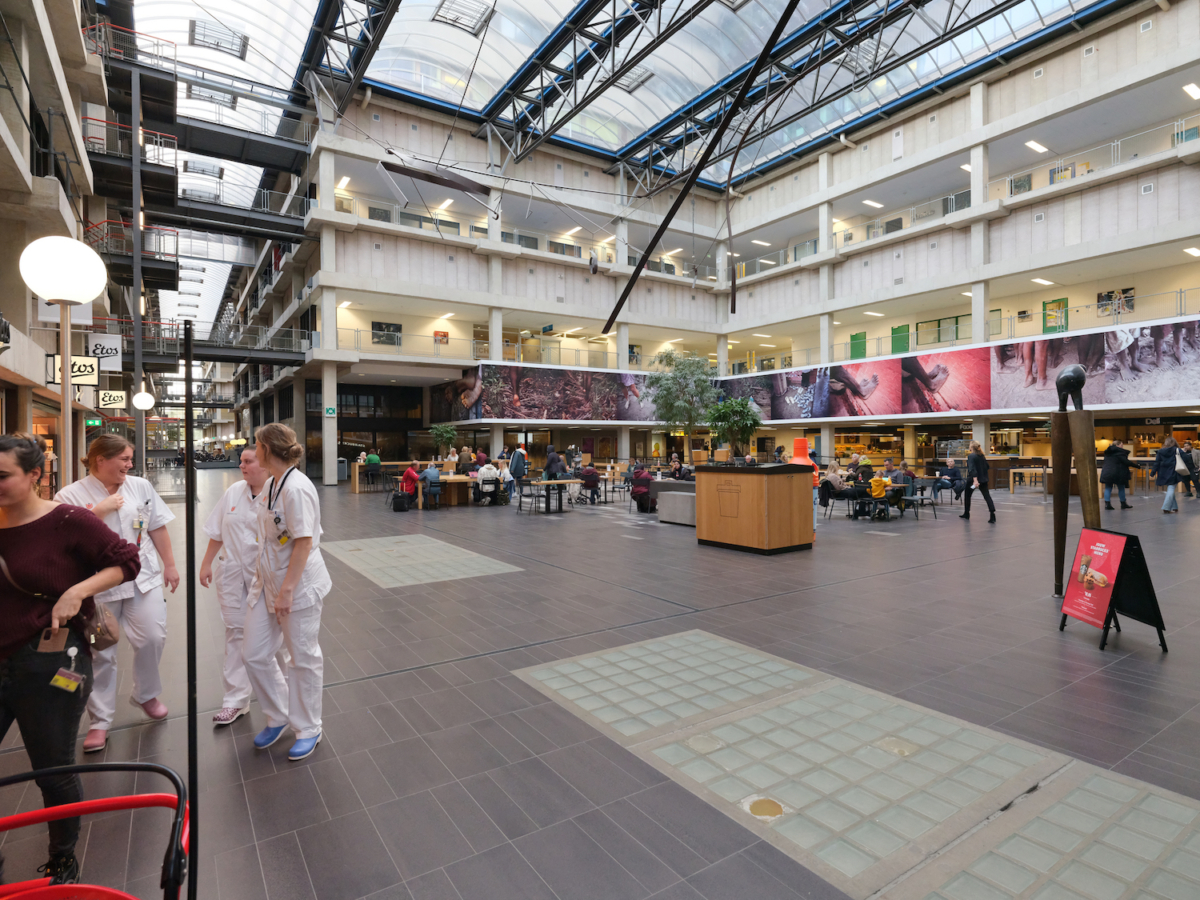 Vier sterren voor het AMC, Amsterdam Zuidoost - de Brug - nieuws uit ...