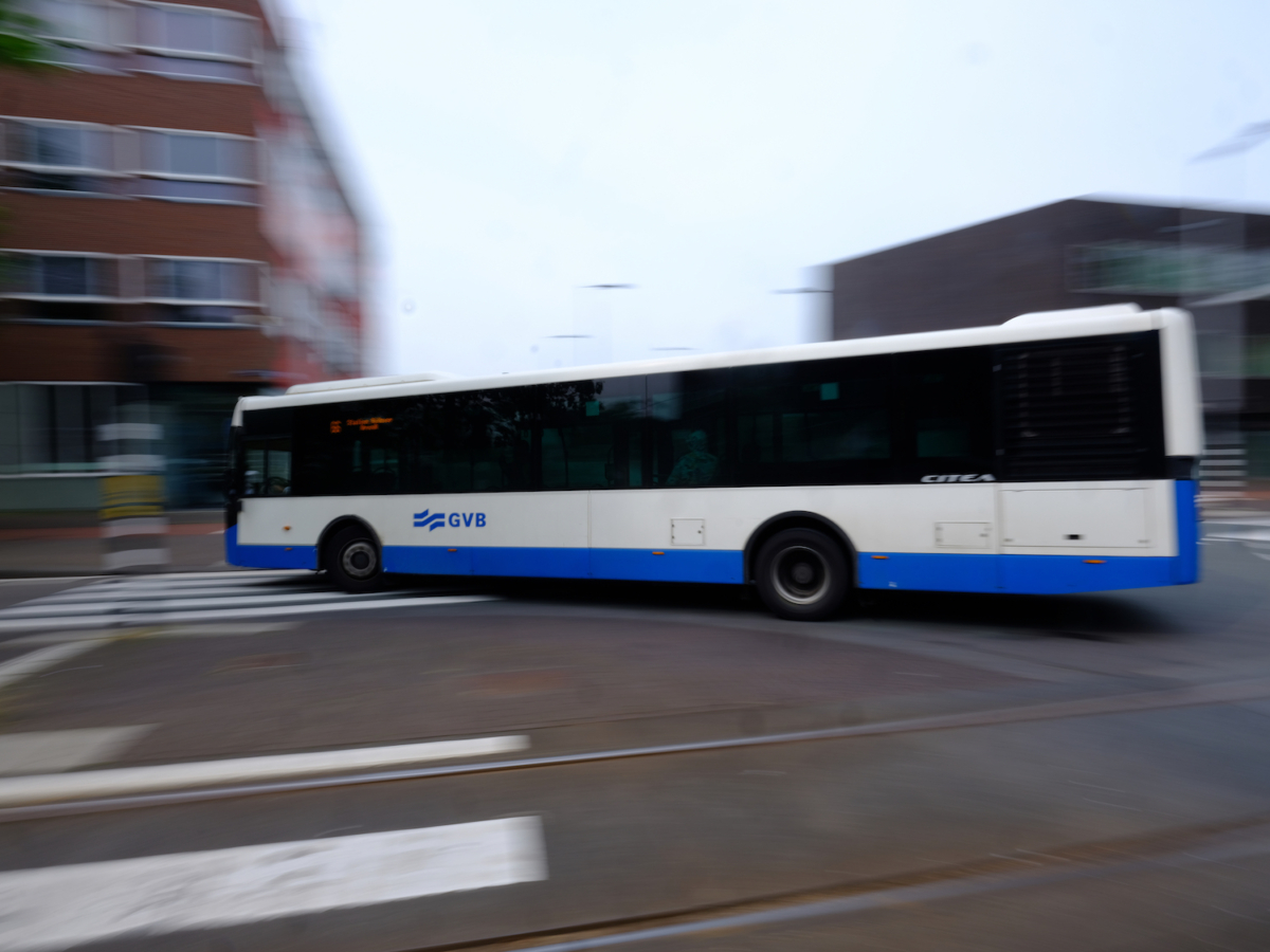 Snelle bus tussen IJburg en Weesp/Bijlmer Arena - de Brug - nieuws uit ...