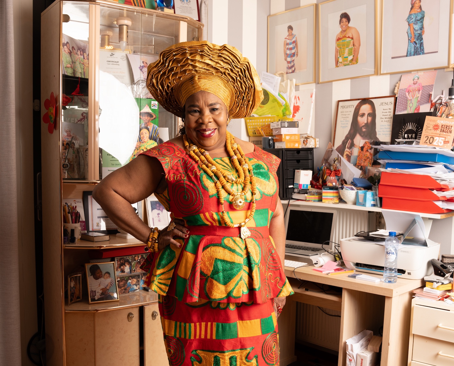 Veronica van de Kamp, Ghanese roots in Amsterdam - de Brug - nieuws uit ...